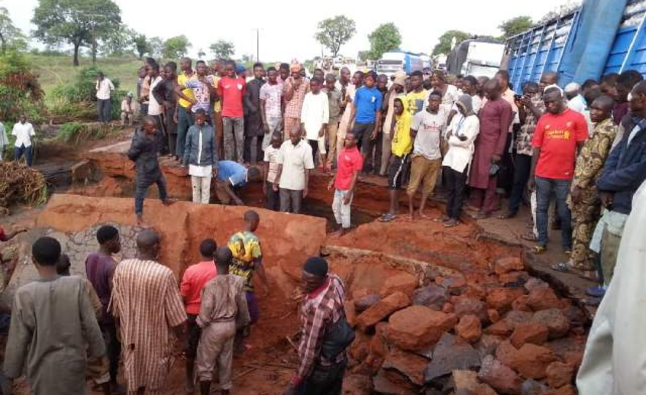 Nigeria: Fashola Speaks On Collapsed Mokwa-Jebba Bridge, Pledges Quick ...